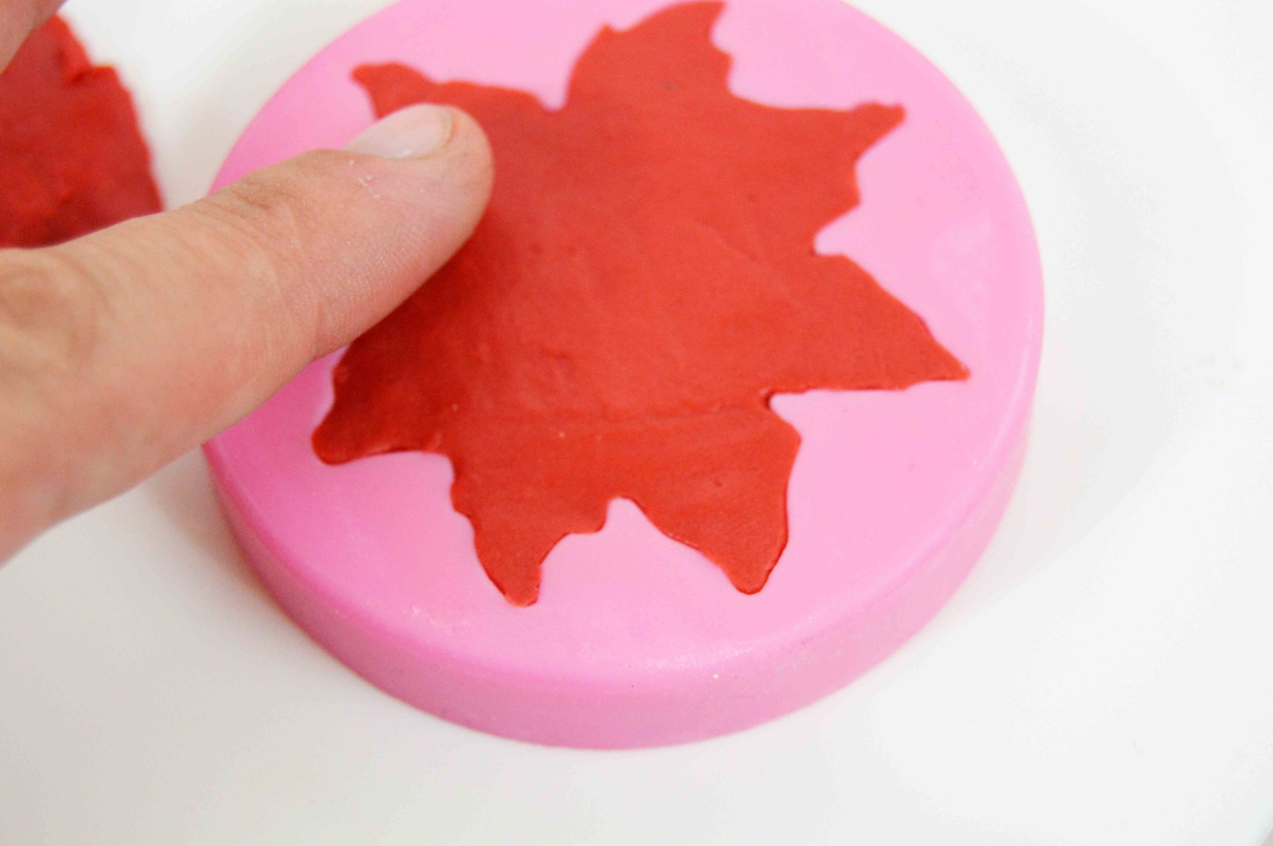 Rose de Noël Poinsettia en isomalt 😍 PLANETE GATEAU BLOG