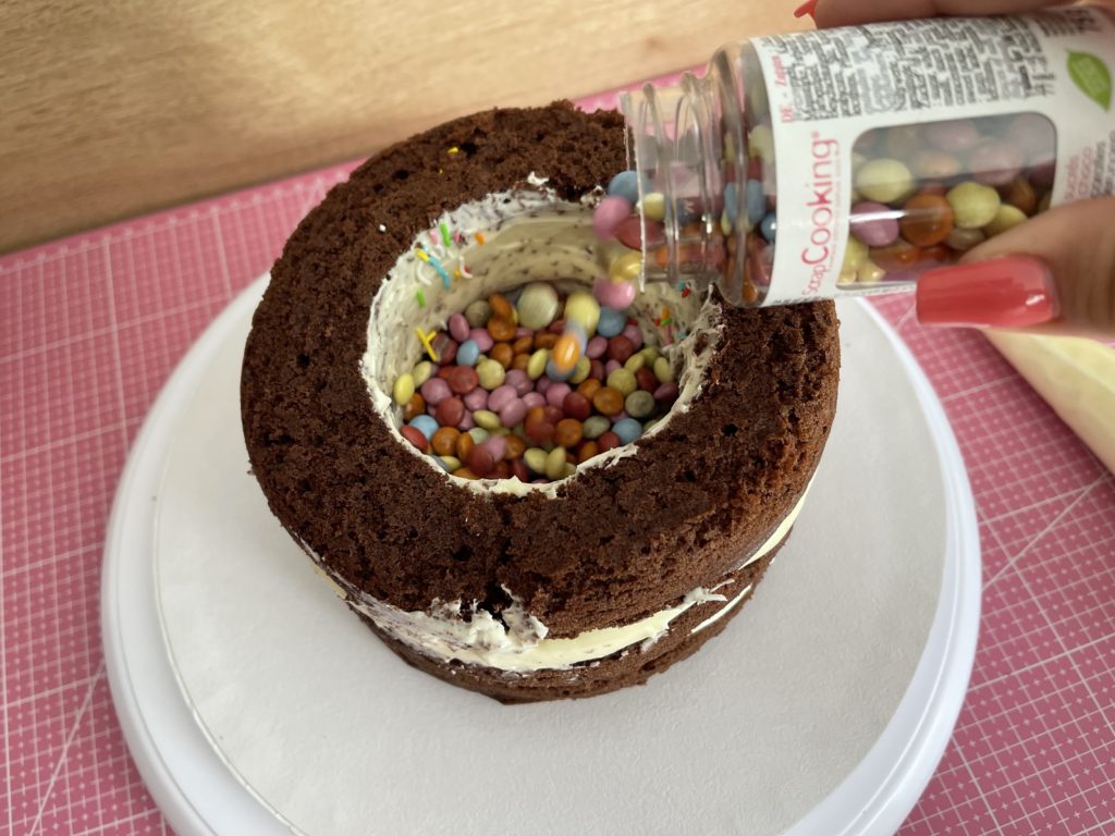 Piñata Cake ou Gâteau surprise & Sucettes Hochet 😍 PLANETE GATEAU BLOG
