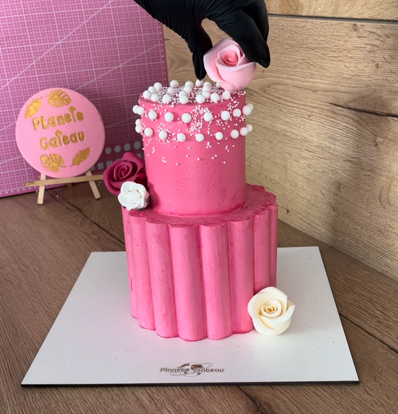 Layer Cake Fleur - Wedding Cake 😍 PLANETE GATEAU BLOG