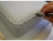 Crimping pliers - Crimper for sugar paste - Planète Gateau